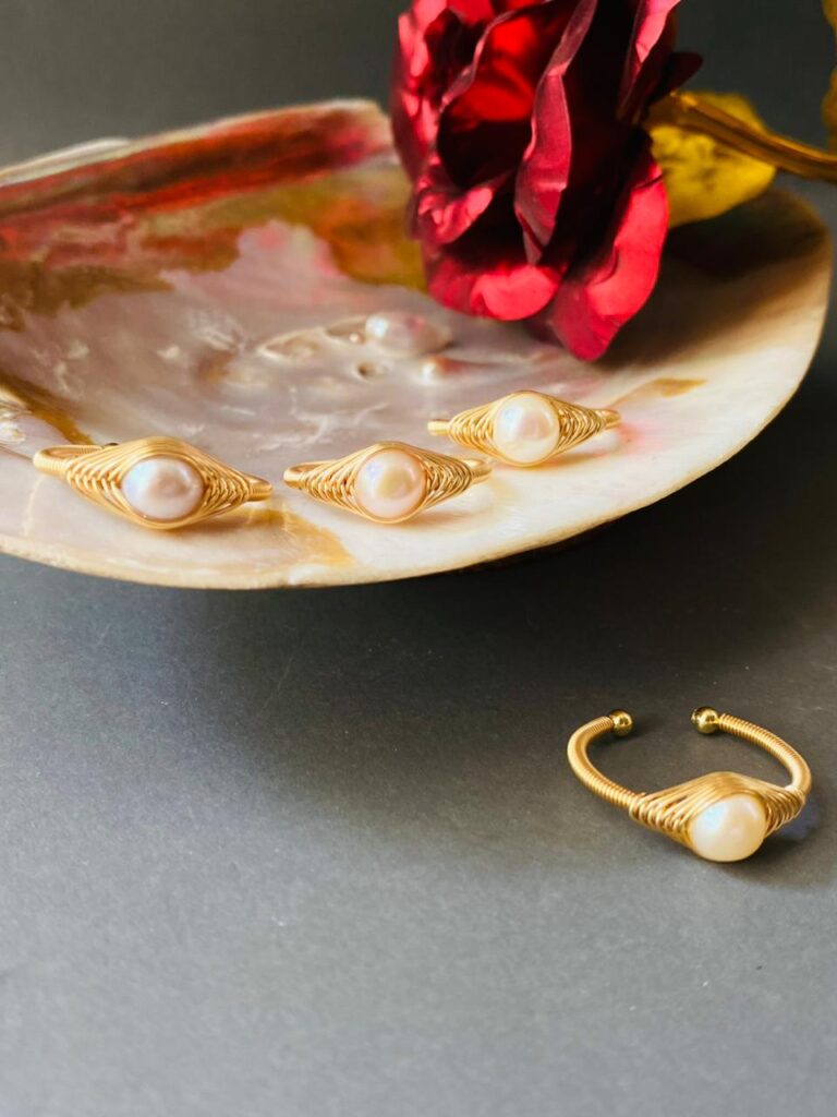 Double Orbit Ring - Utthiti